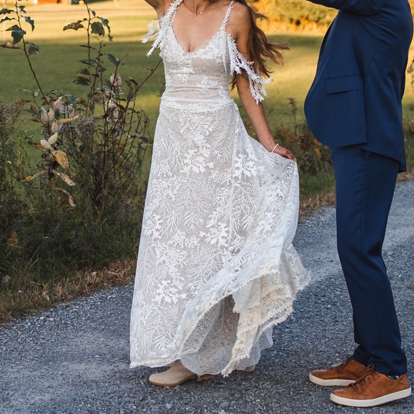 Grace Loves Lace | Dresses | Sol Grace Loves Lace Wedding Gown | Poshmark